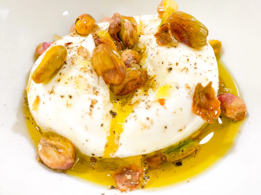 Burrata Bliss: Creamy Dream with Pistachios & Olive Oil Symphony 🇮🇹 ...